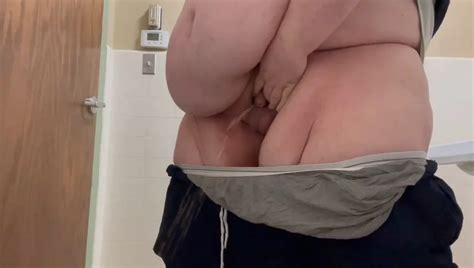 Gay Pissing Super Chub Piss Gay Pissing Super Chub Piss