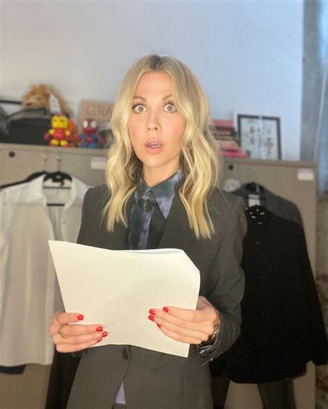 Desi Lydic On Instagram 30 Min To Show Chic Outfits Desi My Girl