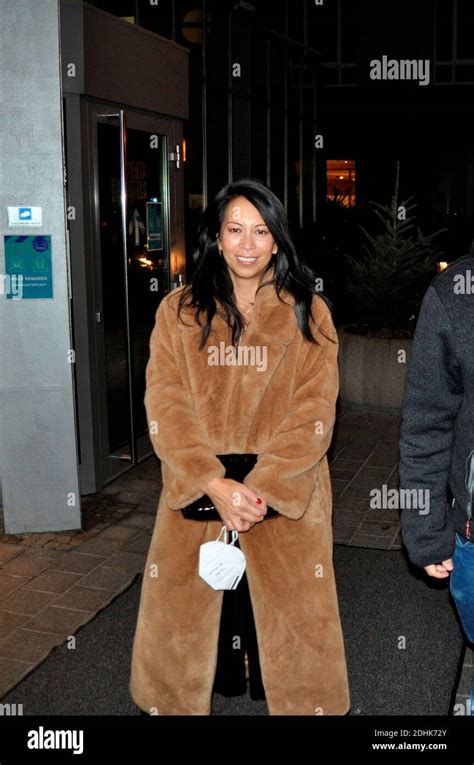 Minh Khai Phan Thi Bei Der Ankunft Zur Jos Carreras Gala Im Studio Media City Leipzig