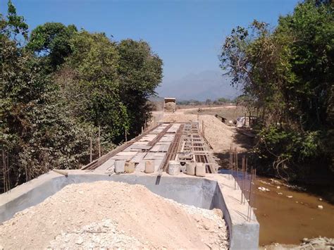 ပိုင်ကျုံမြို့ မိုးနိုင်း ညာပရော မိကြောင်ရွာချင်းဆက်လမ်းပေါ်၌ ကရင်ပြည