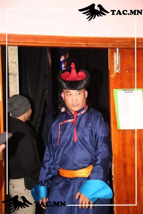Уртын дуучин Д Жавхаасайхан Д Үүрийнтуяа нар энд явна Tac Mn