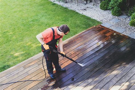 How To Pressure Wash Wood Decking 4 Key Steps And Tips