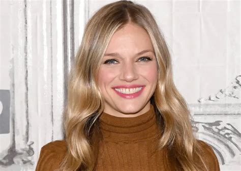 Tracy Spiridakos Husband Age Height Weight Net Worth Career And