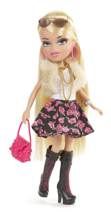 Bratz Кукла Бутик Ангел Хлоя — купить в интернет-магазине OZON с ...