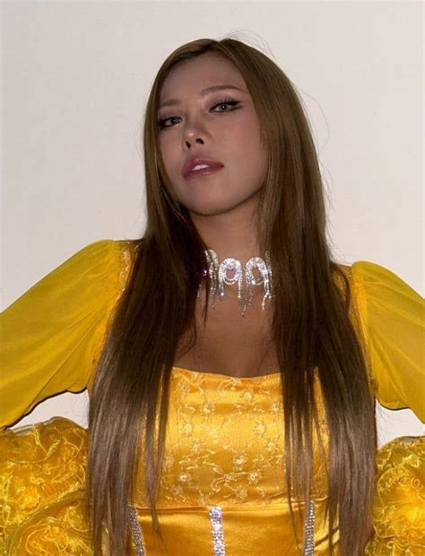 섹시퀸 가비 국적 멕시코였다…어쩐지 배 위 댄스 익숙하더라니 가브리엘 Zum 뉴스