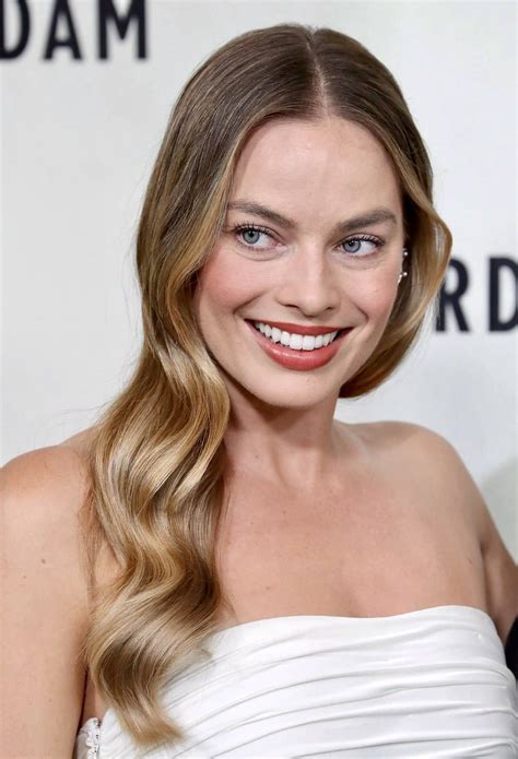 Pin By Taylor Klinger On Hair Margot Robbie Hair Margot Robbie