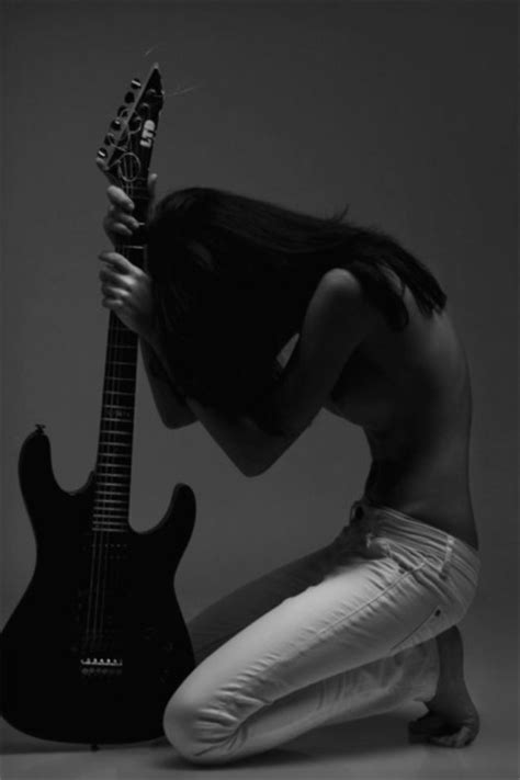 Sexy Girls With Musical Instruments NWS Page 4 Yellow Bullet Forums