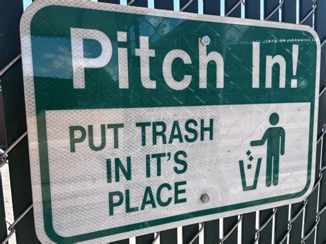 The Sign Has A Grammatical Error Rmildlyinteresting