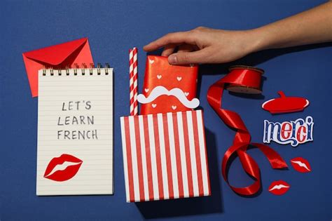 Premium Photo Notepad With The Message Of Learning The French Language Premium Photo Notepad With The Message Of Learning The French Language