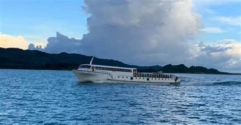 ရခိုင်ပြည်နယ်ရှိ မြို့နယ်များသို့ ပြေးဆွဲနေသည့် ရွှေပြည်တန် အမြန်ရေယာဉ