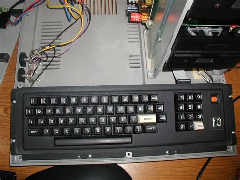 Vintage Computer Photos Subject Tandy Trs80 3 0019671 Computer History