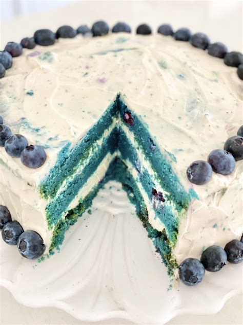 Blue Velvet Cake With Blueberries