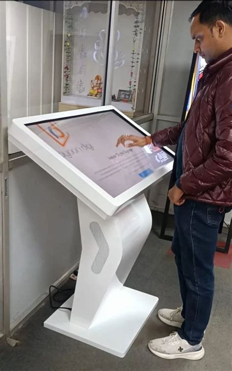 Multi Touch Interactive Board Kiosk At ₹ 45000piece Interactive Touch Screen Kiosks In