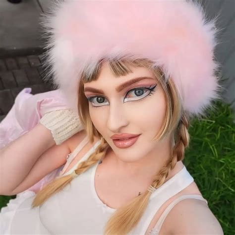 Kitty Itskittydarling • Threads Say More