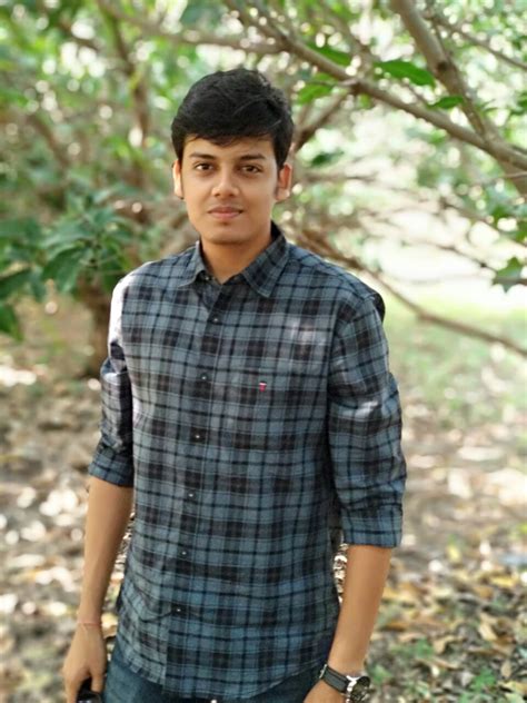 Ca Ishu Agrawal Shares How He Cleared Upsc Cse With Rank 81