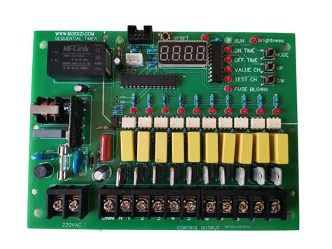 SEQUENTIAL TIMER TRIAC V BOSSZI