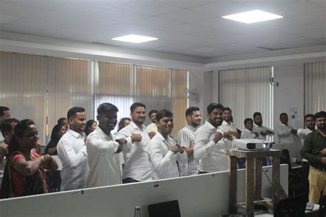 Sagar Gavhane On Linkedin Workingfromoffice Team Meet Lifeatgmi