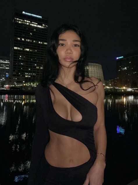 Perfect Tits 😋 Rjoleendiazgoon