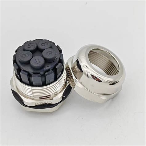 Ip68 Multi Holes Brass Cable Gland M32 H5 8mm With Sealing Plugs