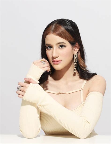 Kerabat Cantik Tunku Ines Nak Jual Bakat Kosmo Digital