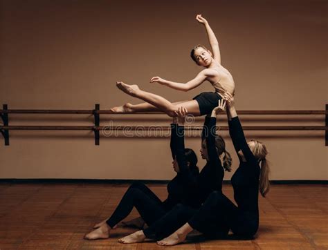 Support A Group Of Contemporary Ballet Dancers Contemporary Art