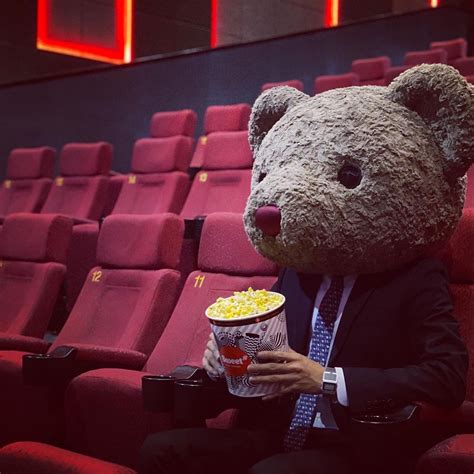 🧸곰돌이 스탠바이~ 🎬액션 Lotte Hotel World 롯데호텔월드 Facebook