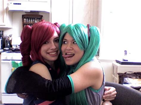 Teto And Miku Love By Mei Chama On DeviantArt