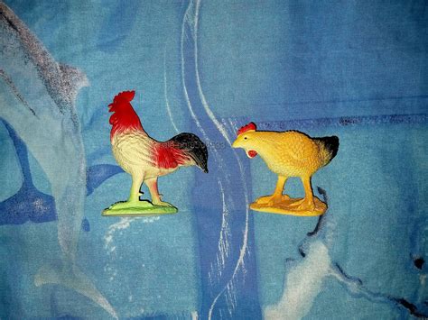 Фигурки Петел и Кокошка Играчки София Фигурки Петел и Кокошка състояние добро 5лв