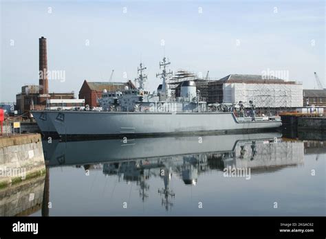 Two Hunt Class Minesweepers Laid Up In Portsmouth Naval Base Pic Mike
