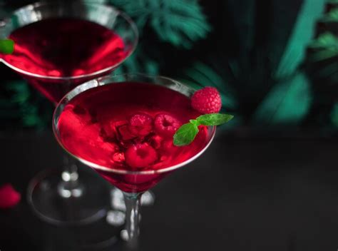 Premium Photo Red Alcohol Raspberry Cocktails In Martini Glass On