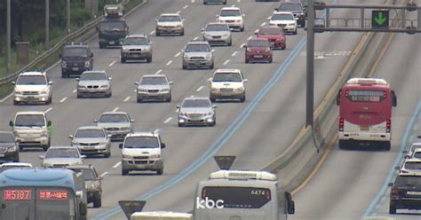 국내에서도 경유차보다 하이브리드 신차가 더 많아요