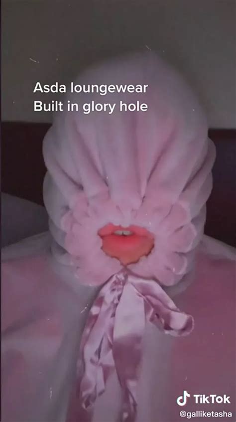 Woman Jokes Asda Loungewear Has Glory Hole For Days She Doesnt Feel