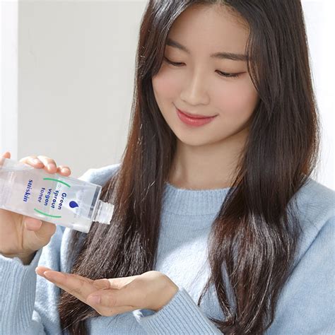 수이스킨 Suiskin 매일 아침 내 피부의 청정 수분 타임 💧 오늘부터 새싹닦토 어때요