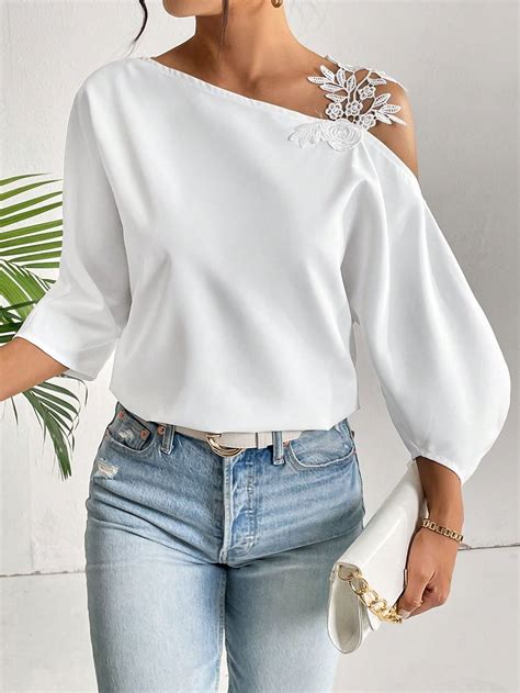 Pin By Atalanya On Women Style Blouse Designs Clothes For Women Fashion