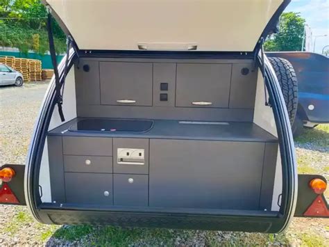 Ecocampor 소형 오프로드 캠핑카 트레일러 Rv 캐러밴 캠핑 및 텐트 주방용 전기 브레이크가있는 독립 서스펜션