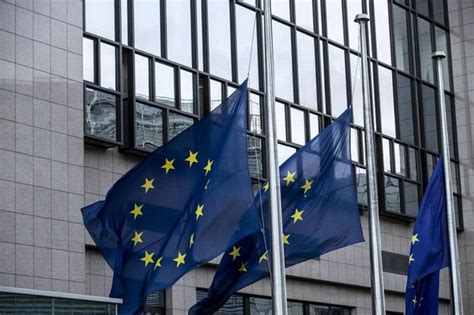 ЕС призовава Украйна да се присъедини към Международния наказателен съд