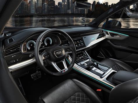 View Photos Of The 2025 Audi Q7