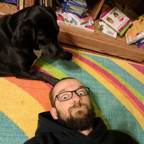 Jojo Will Meinen Bart Fressen Hilf Mir Jojo Wants To Eat My Beard