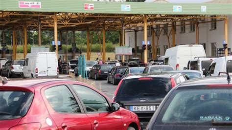 Ситуація на дорогах Одещини де затори на трасі Одеса Рені у бік КПП до Молдови та Румунії як