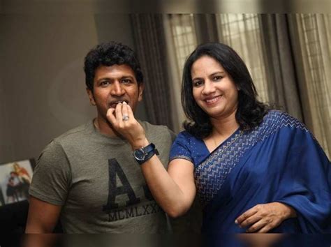 த்ரிதி ராஜ்குமார் புனீத் மகள் Wiki Biography Age Images Drithi Rajkumar Puneeth Daughter