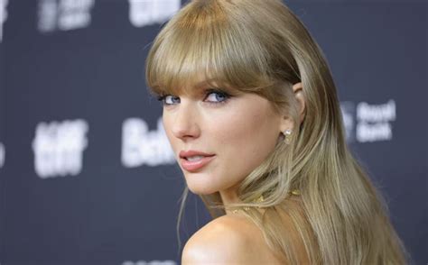 Taylor Swift Ai Pictures Unblurred The Rise And Implications Of Ai Generated Content Fashion
