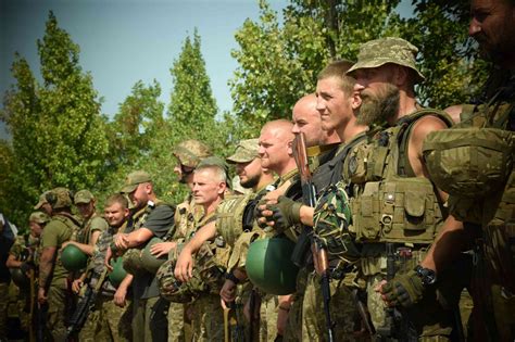 Королівська бригада ЗСУ спалила БМД окупантів разом із боєкомплектом ВІДЕО Новости Section