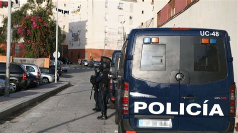 Salamanca Spanien Gefesselt Und Misshandelt Junge Frau Von Freund Und Dessen Mutter Gefangen