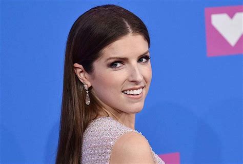 Anna Kendricks Twitter Account Gets Hacked