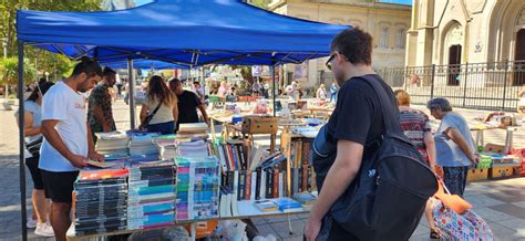 Canje Y Compra De Libros Escolares Usados Una Feria Para Ahorrar Dinero Que Se Volvió Un