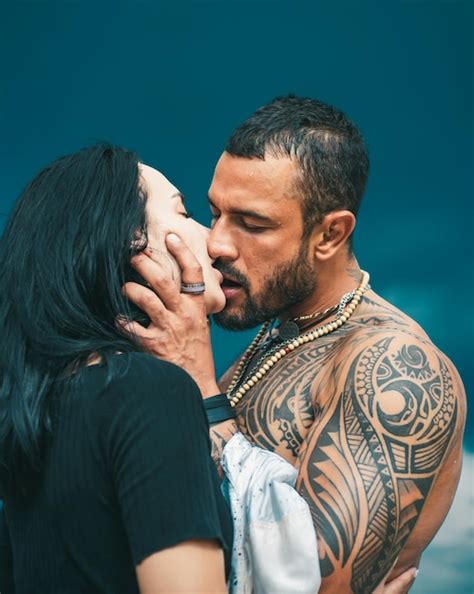 Pareja Sensual Beso Primer Amor Actividad Sexual Humana Realidad Sexy Te Quiero Pareja Enamorada