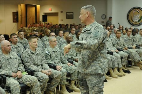 Soldiers Ncos Maintain Professionalism Throughout Repeal Of Dont Ask