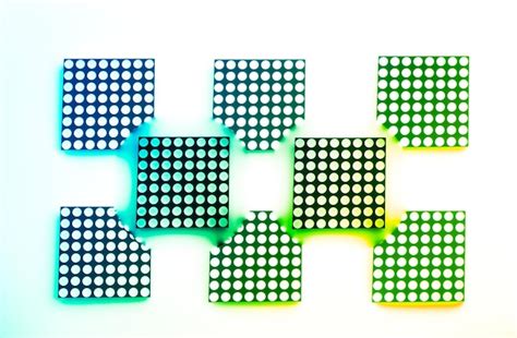 Matriz De Leds Composición De Matriz Led Colorida Sobre Fondo Blanco Aislado Foto Premium