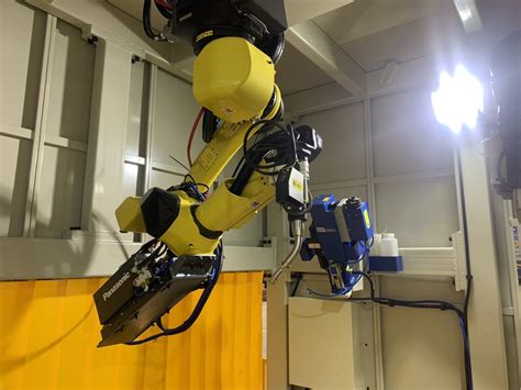 How To Properly Operate A Six Axis Welding Robot