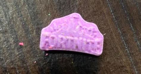 La Pastilla “fortnite” Y Una Silla Para Atar Chicos Los Perturbadores